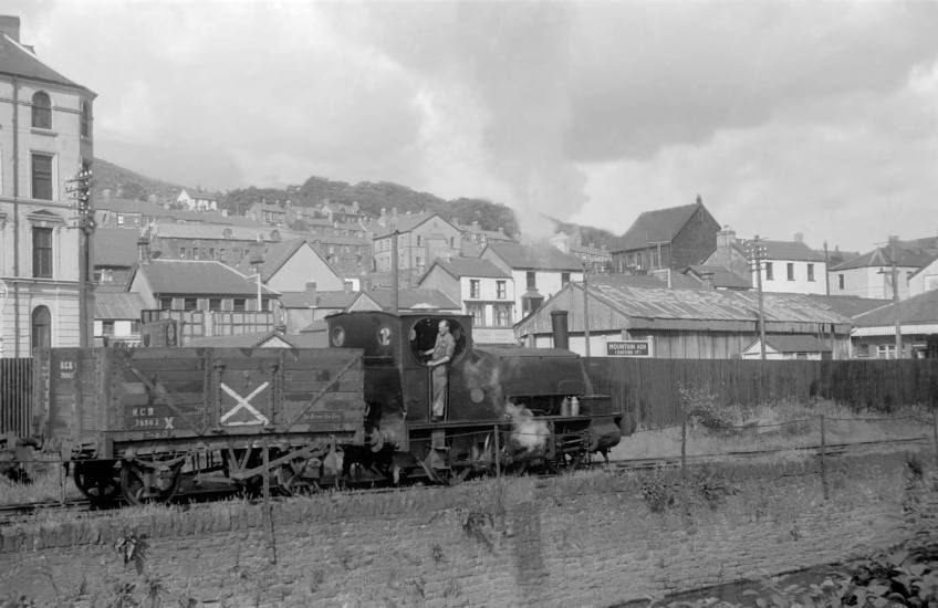 Fox Walker at Mountain Ash 10th July 1958 – H C Casserley courtesy Mike ...