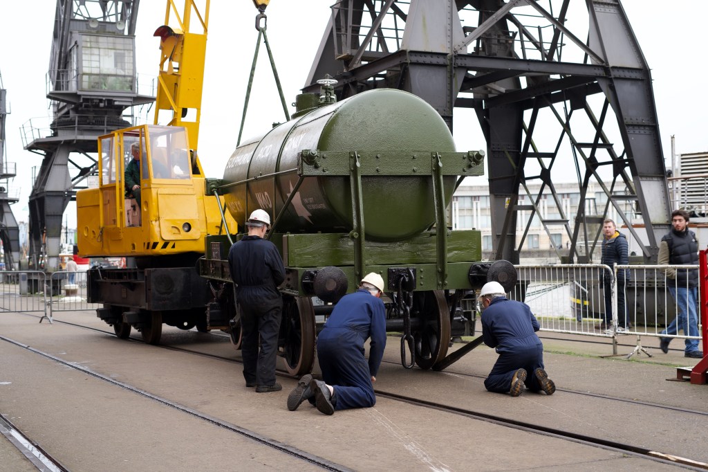Sulphuric Acid Tanker – Refurbished | Bristol Harbour Railway Blog